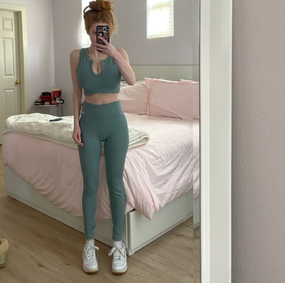 Bo+Tee | Other | Botee Leggings And Sports Bra Set Worn Once Cute Celery Color M Bra S Pants ...